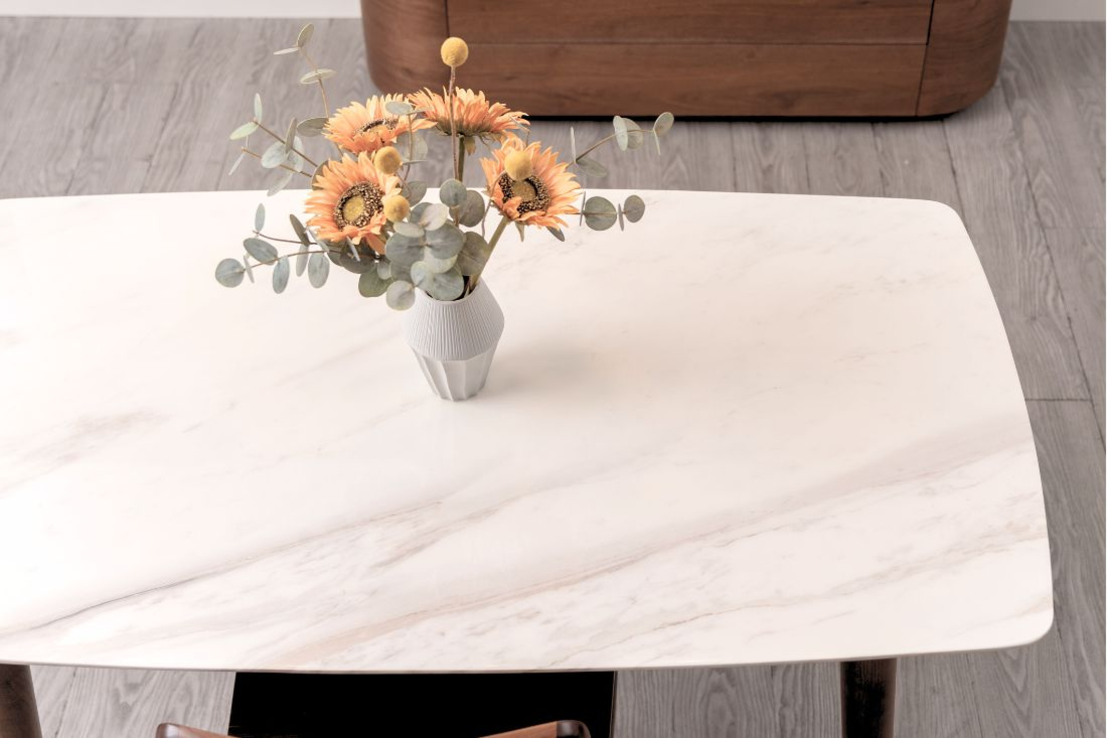 EMOH® | Designer Furniture Store Hong Kong : 北歐風格傢俬、香港實木傢俬 (觀塘店)