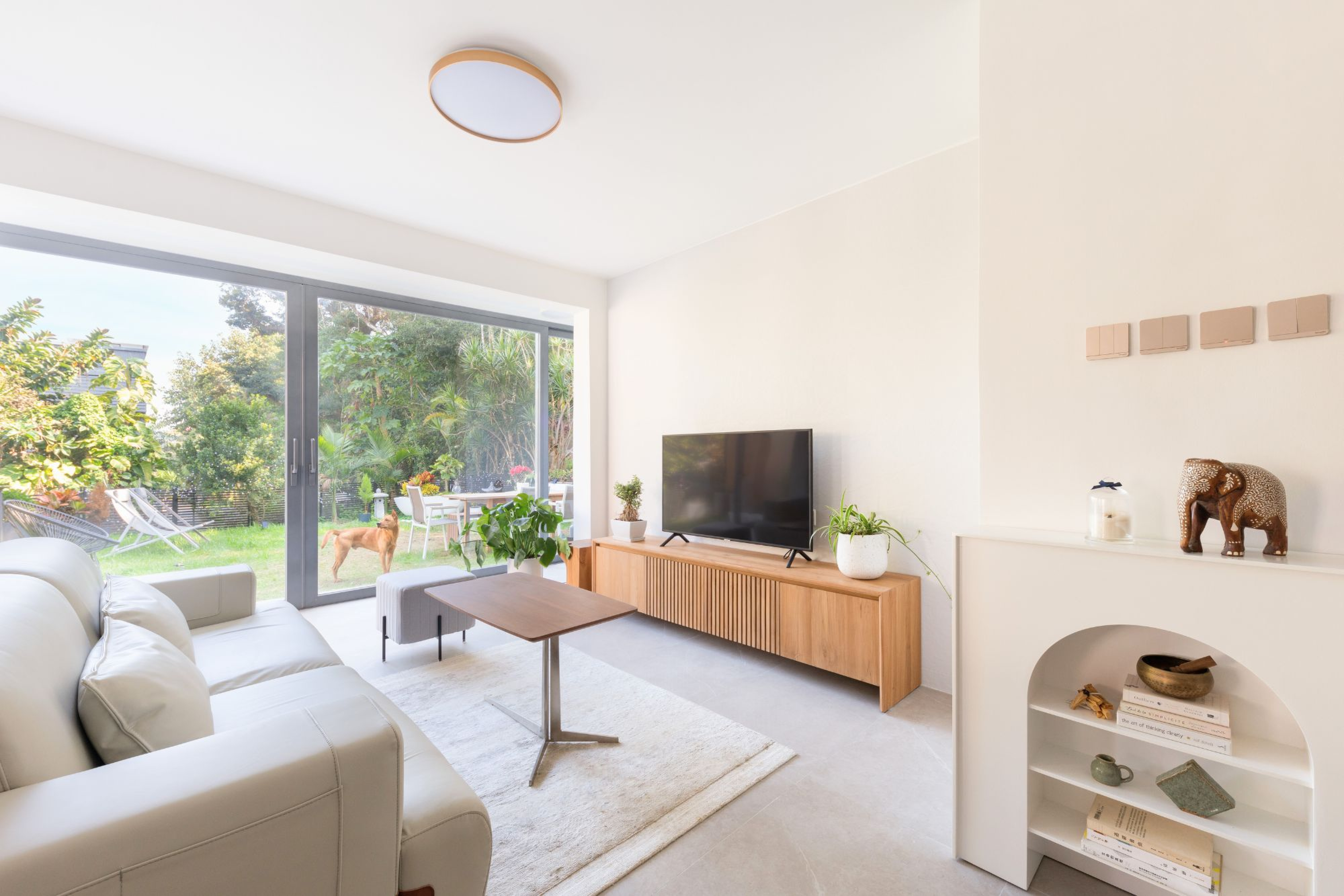 EMOH® | Designer Furniture Store Hong Kong : 北歐風格傢俬、香港實木傢俬 (觀塘店)